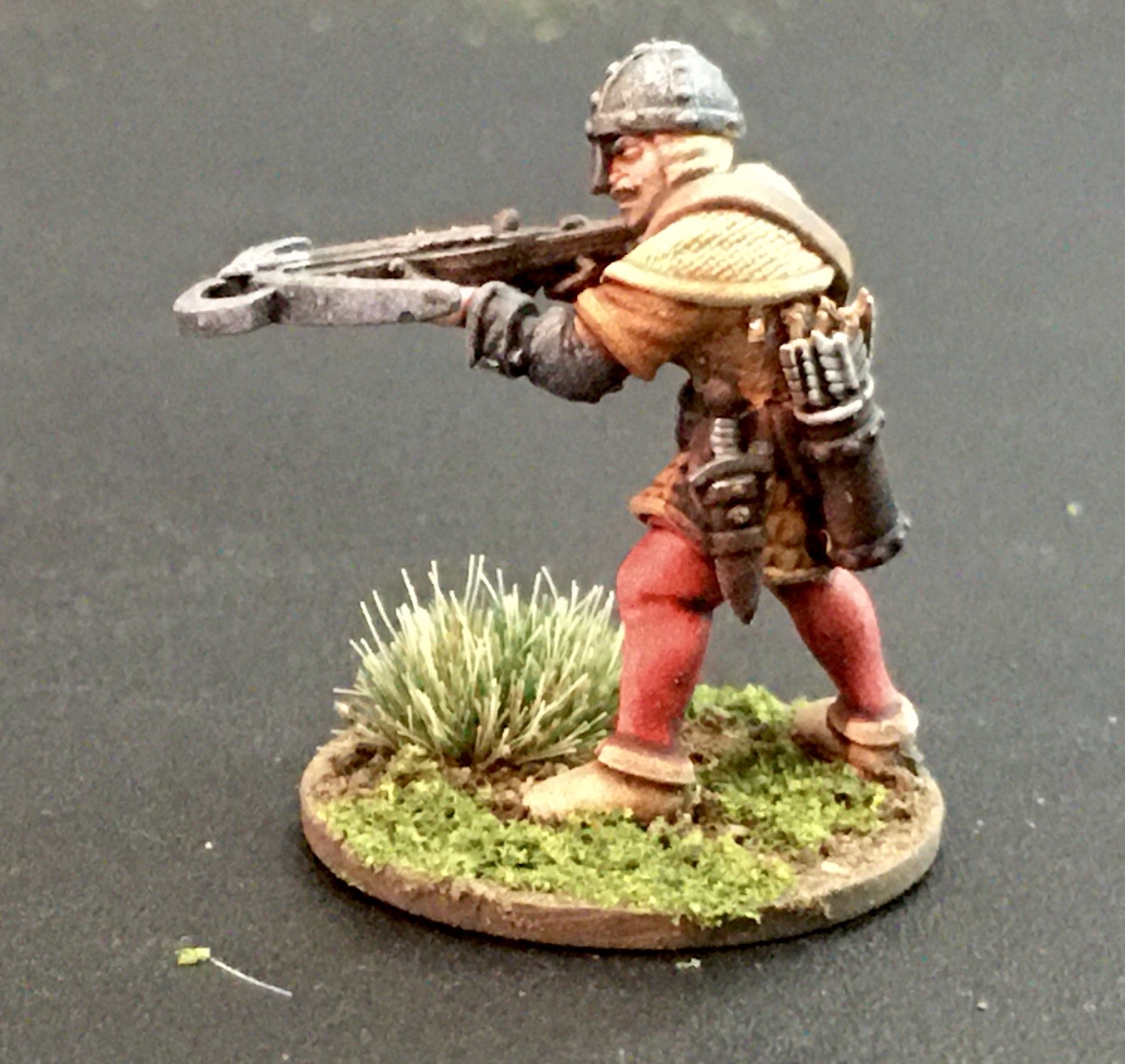 Anglo Norman Crossbow 2 - Sally 4th 28mm Fantasy & Gaming Miniatures